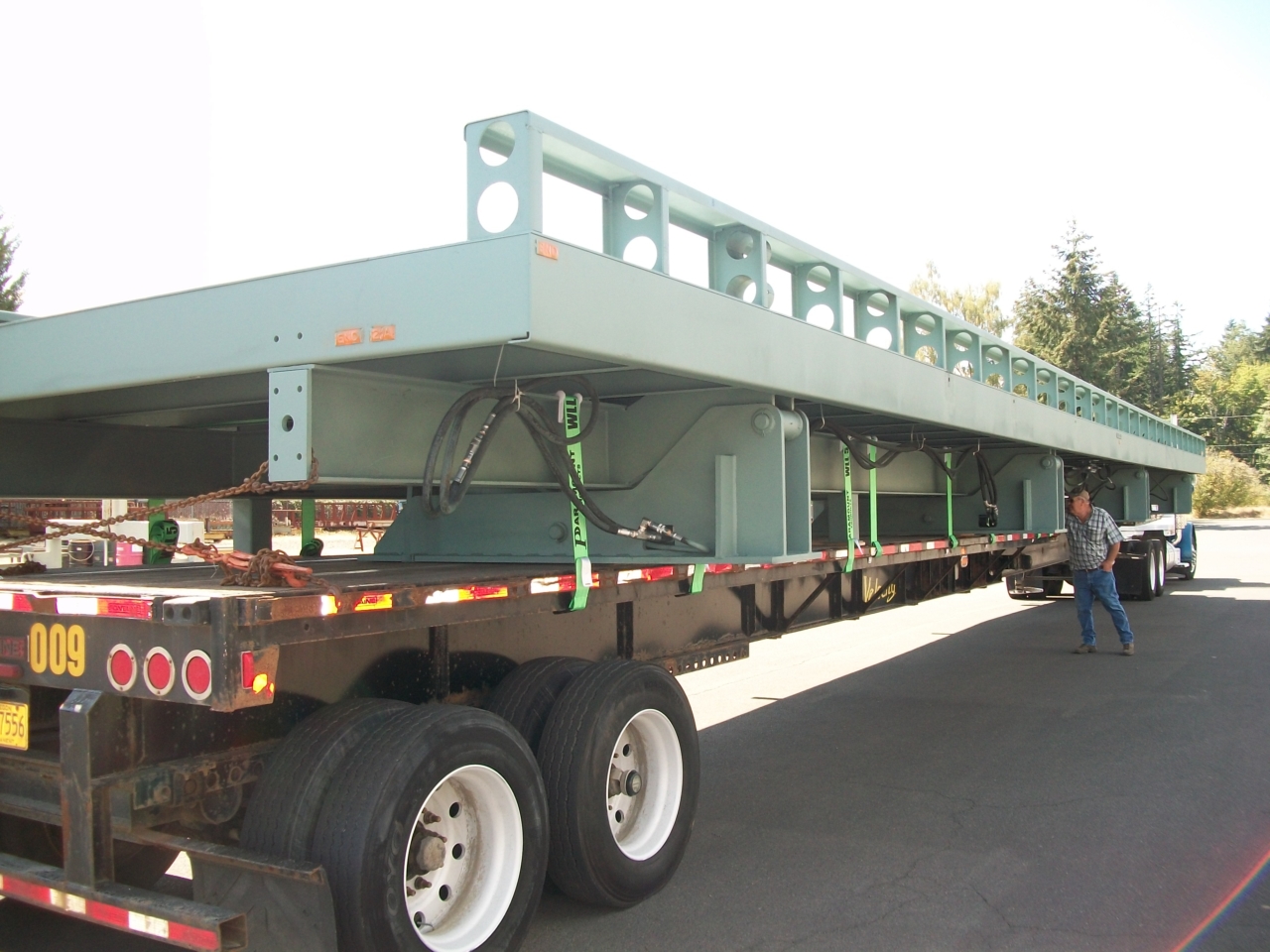 Tilt Tables - Helser Industries - Global Leader in Precast Concrete Forms